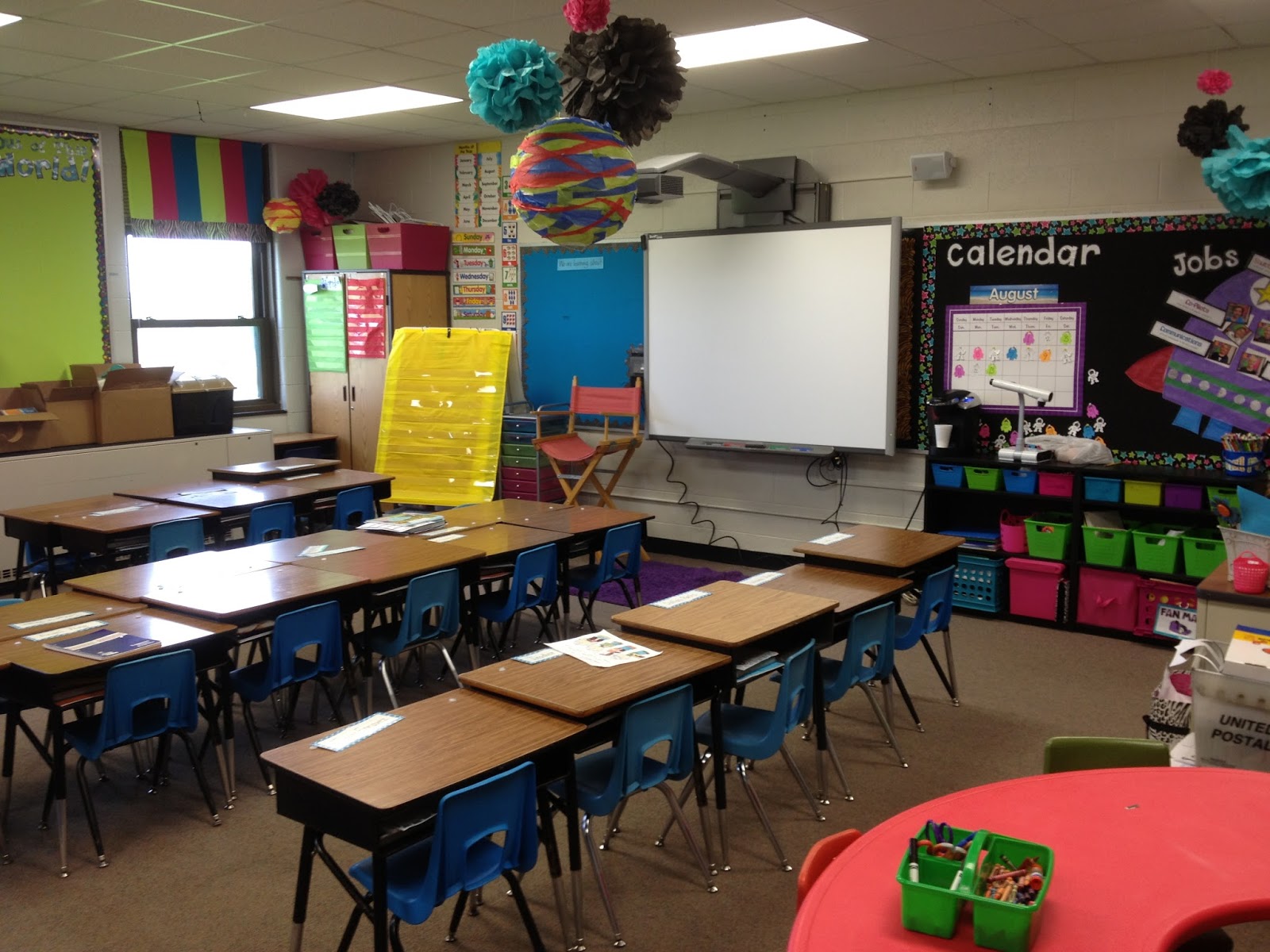 Apples, Crayons, and Caffeine: Classroom Digs- Space Style!